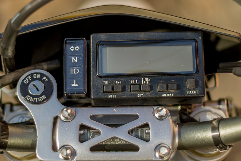 2015 Suzuki DR-Z400SM review - RevZilla