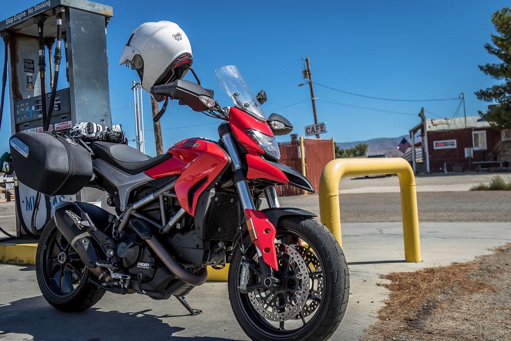 2015 Ducati Hyperstrada review - RevZilla