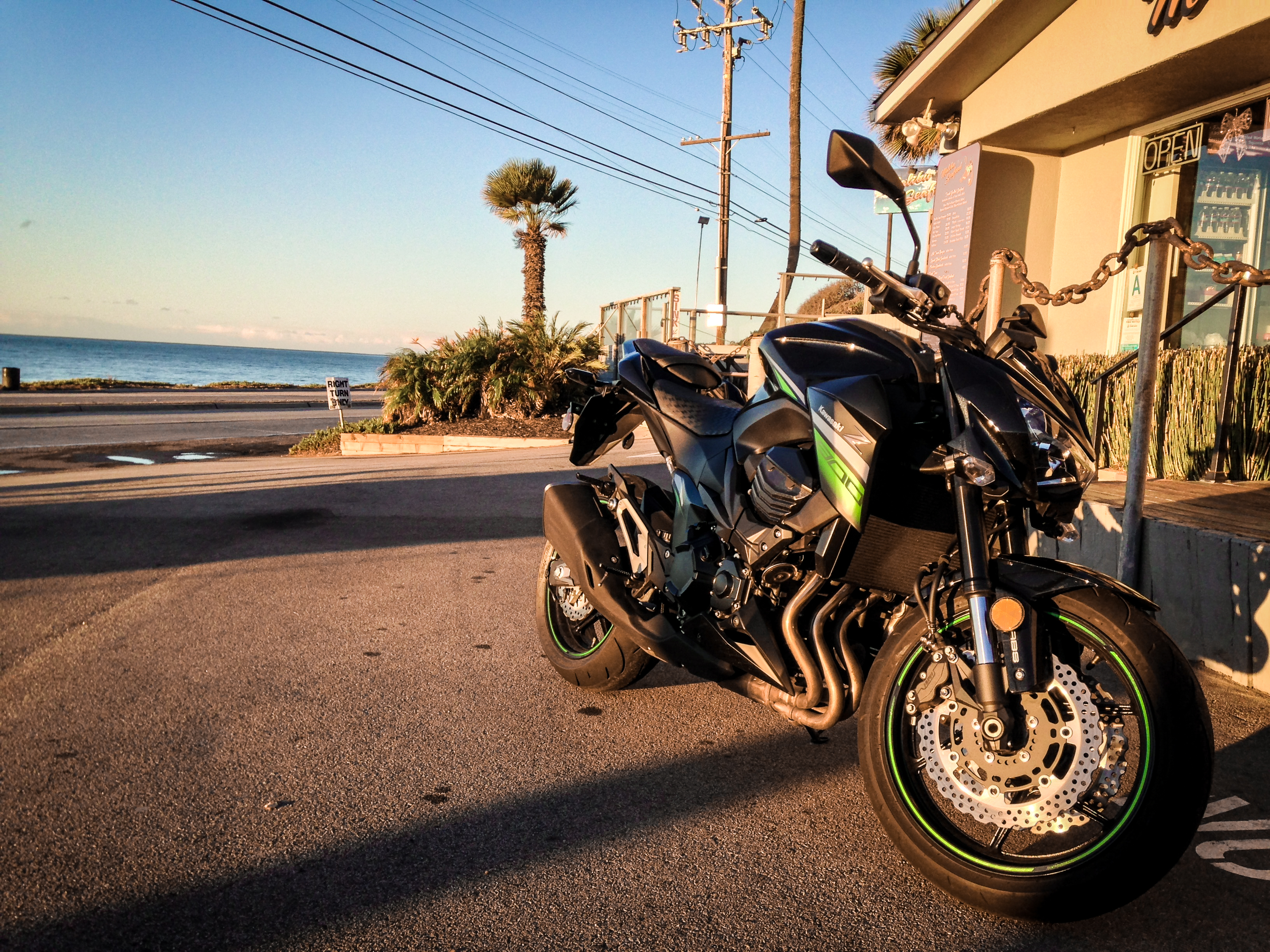 Kawasaki Z800 Wallpaper