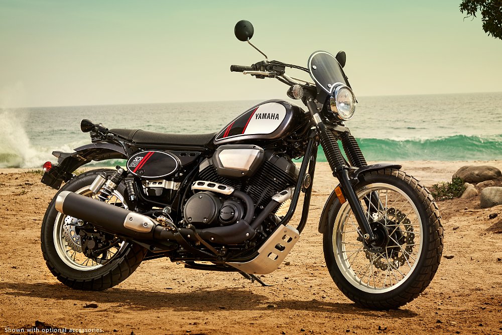 2017 Yamaha SCR950 - RevZilla