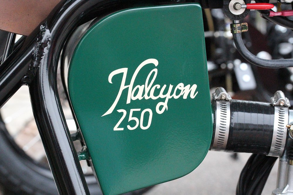 Janus Motorcycles Halcyon and Phoenix 250 first ride reviews - RevZilla