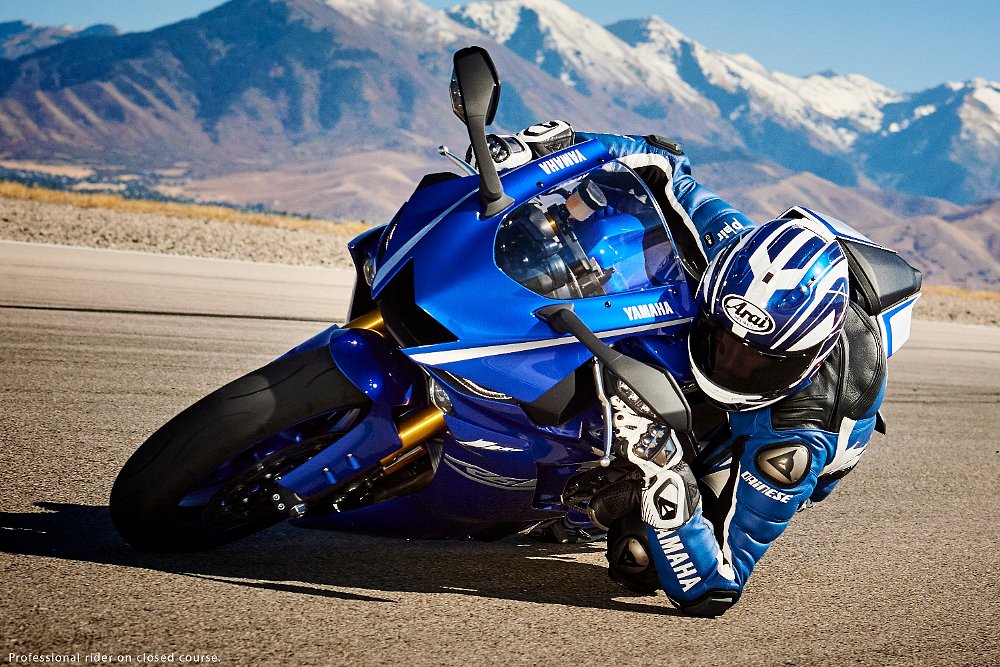 2017 Yamaha YZF R6 First Look RevZilla