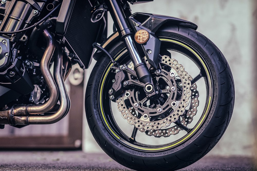 2017 Kawasaki Z900 first ride review - RevZilla