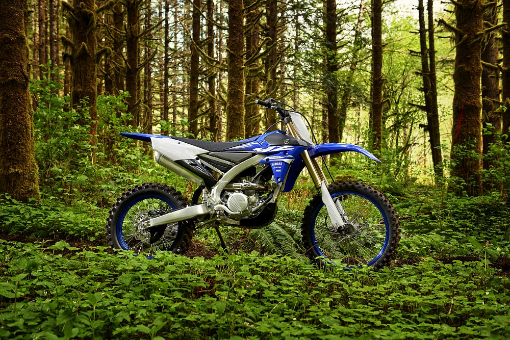 2018 Yamaha YZ450F first look: Next step in MX tech - RevZilla