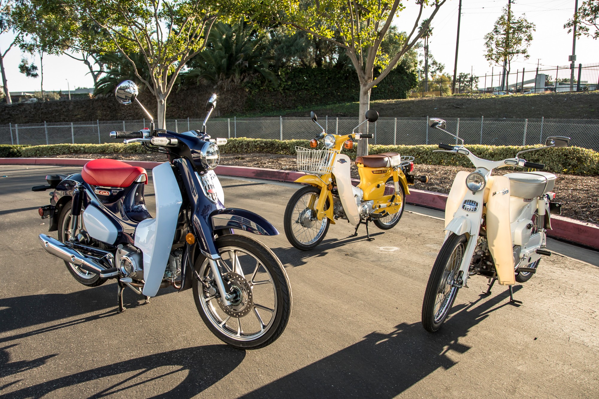 Honda C 50 70 90 Cub C50 C70 C90 Locking Fuel Cap NEU Garantie sicher ...