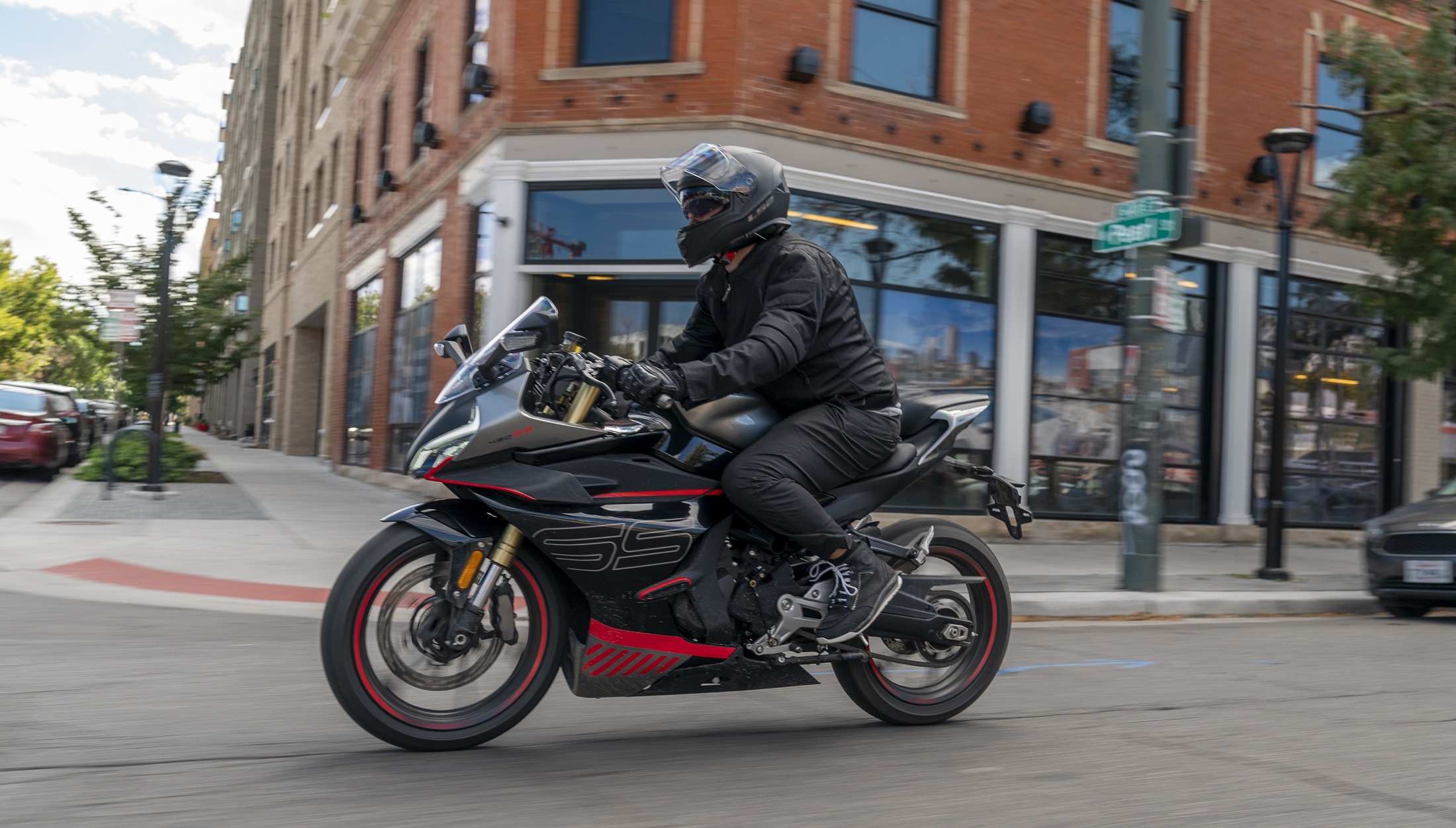 2023-cfmoto-800-s-800-t-and-450ss-first-look-revzilla-47-off