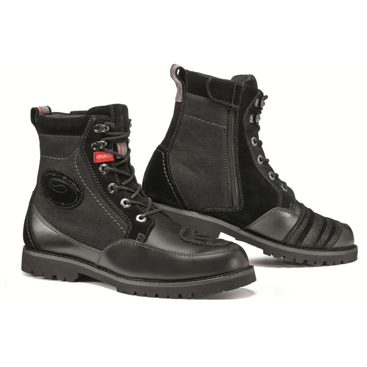 Best Cruiser Motorcycle Boots of 2021 – Buyer’s Guide - Speedy Moto