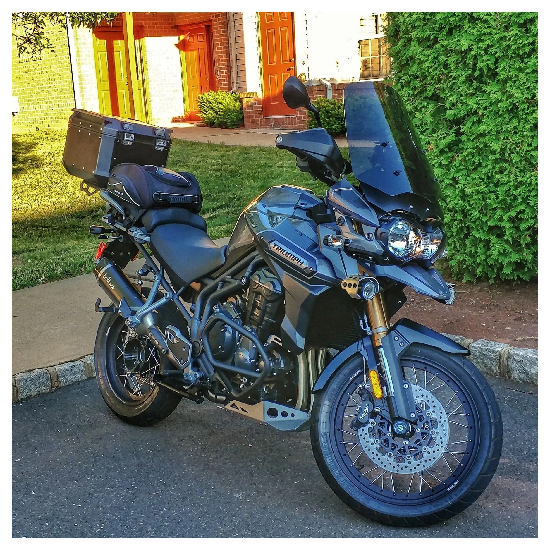 MadStad Engineering Adjustable Windshield System Triumph Tiger Explorer ...