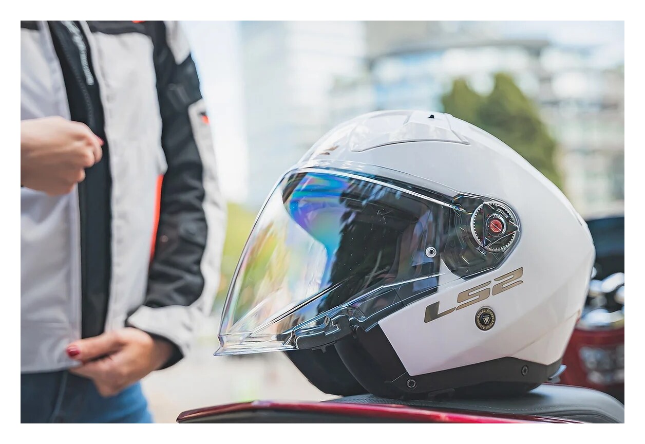 LS2 Infinity II Face Shield - RevZilla