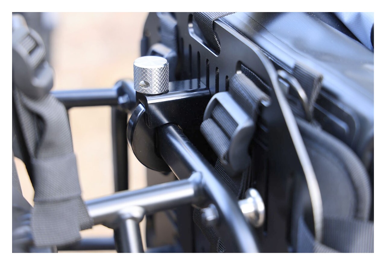 Nelson Rigg Saddlebag Quick Release Plates - Flat Oval Tube - RevZilla