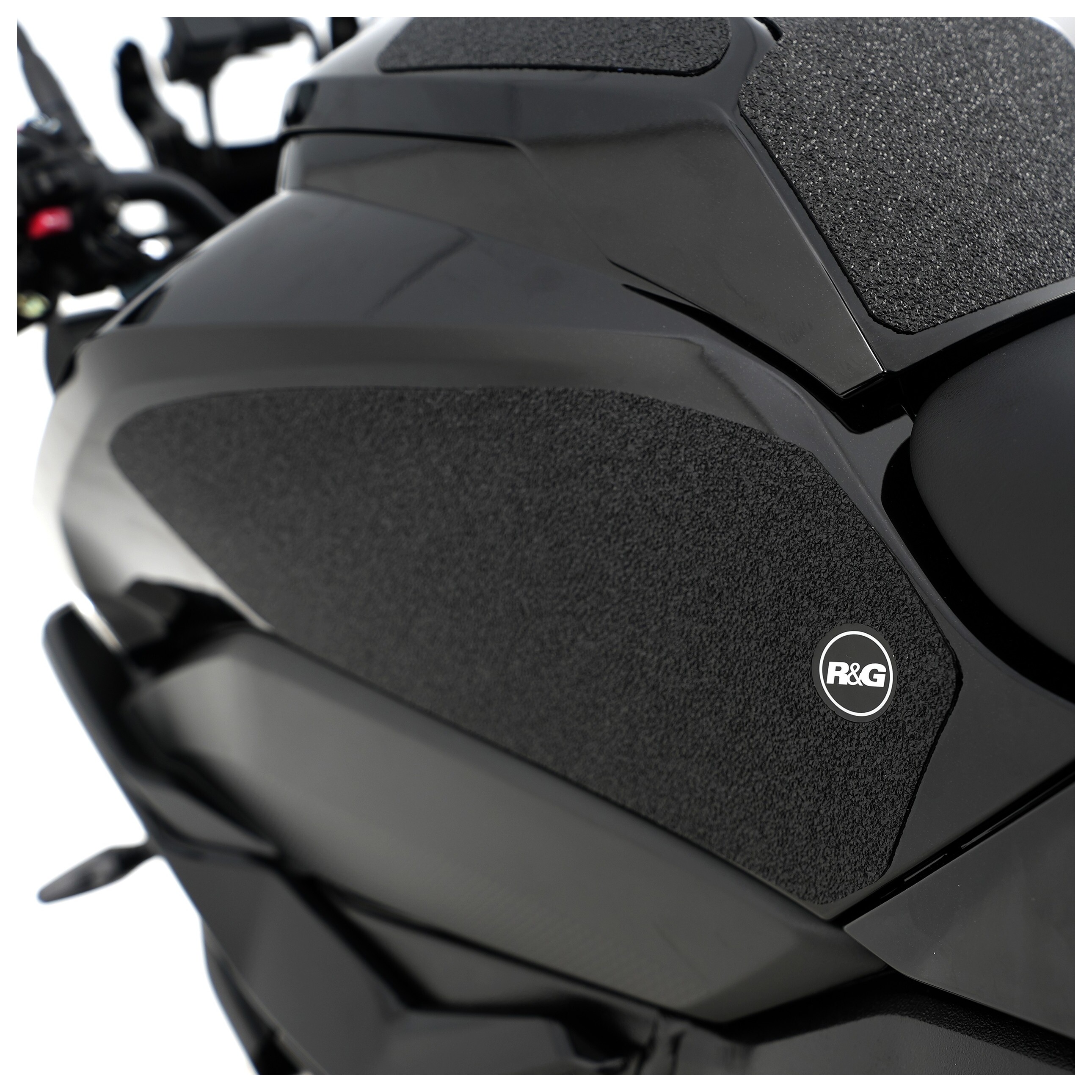 R&G Racing Tank Traction Grips BMW S1000XR / M1000XR 2024-2026 - RevZilla